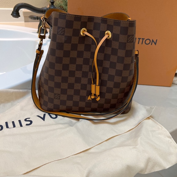 Louis Vuitton | Bags | Neo Noe Mm | Poshmark